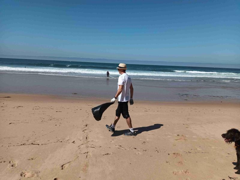 Dia Internacional de Limpeza Costeira - limpeza da Praia da Foz do ...